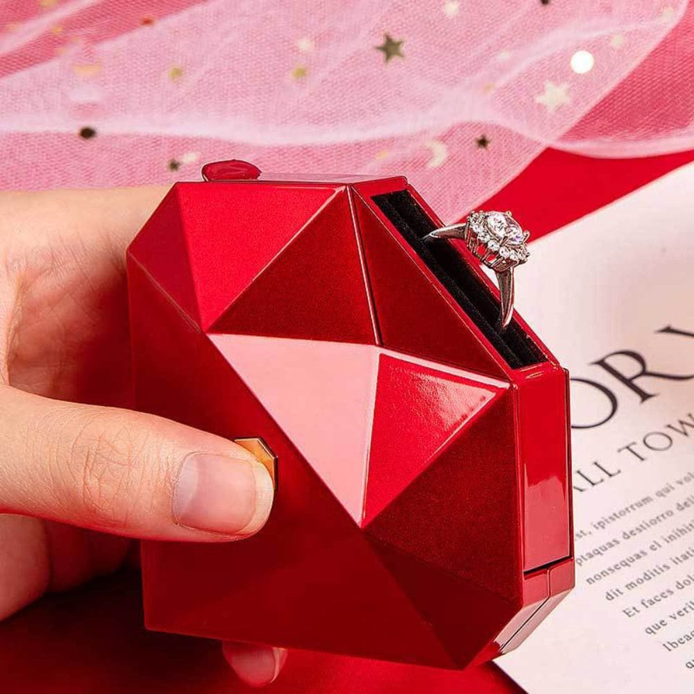 Faceted Heart Ring Box – Pop-Up Engagement Case